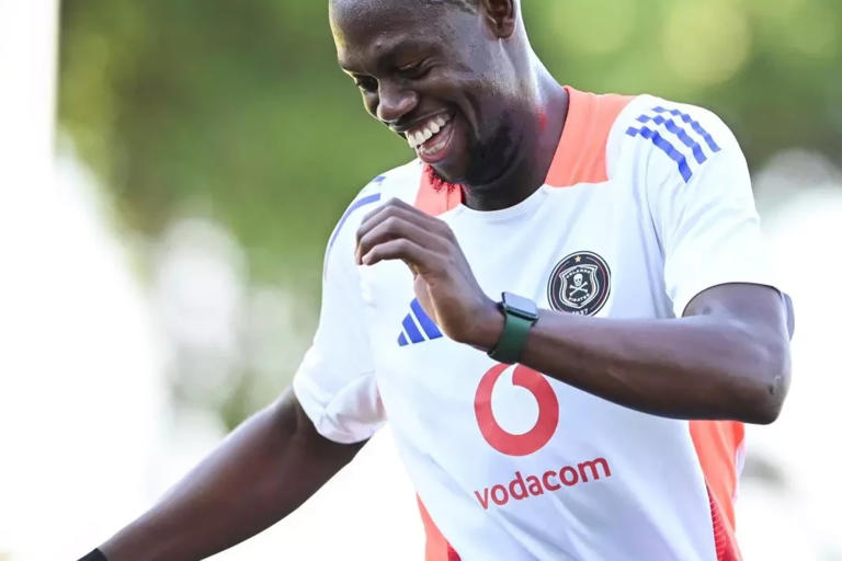 Orlando Pirates conclude Evidence Makgopa deal