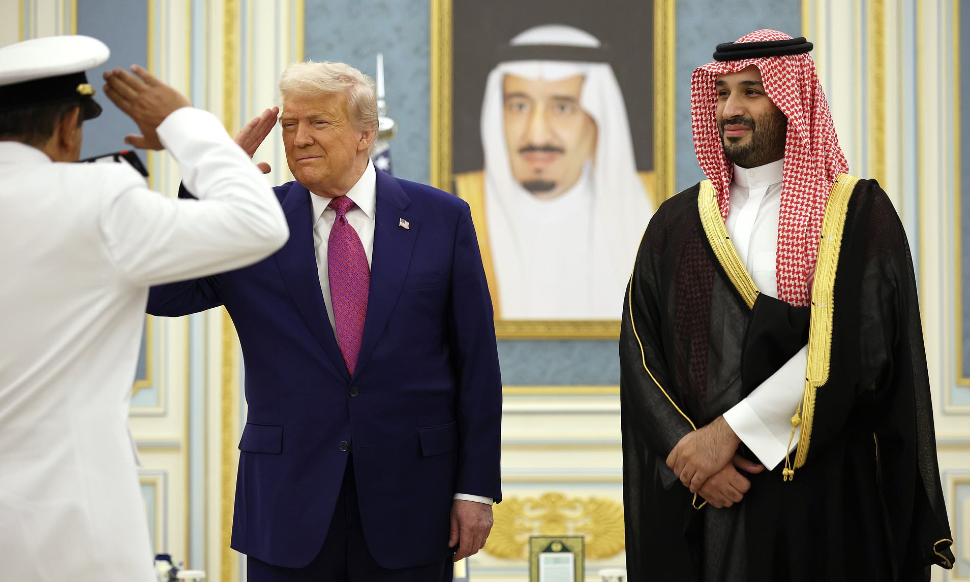 Trump accepting $400M Qatar plane could cause 'security problems' as he ...