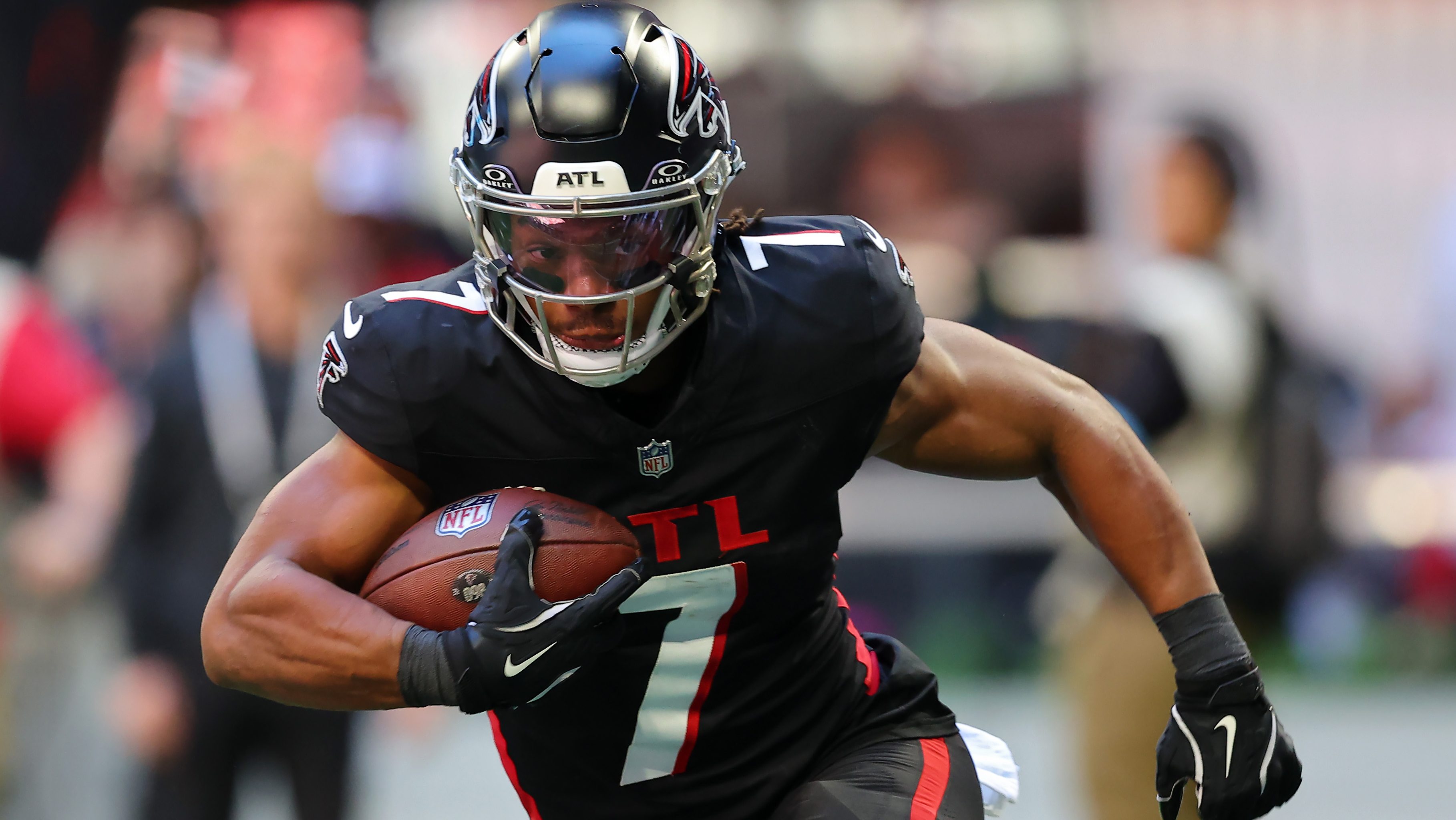 Giants make bold move on Falcons’ All-Pro RB: Report