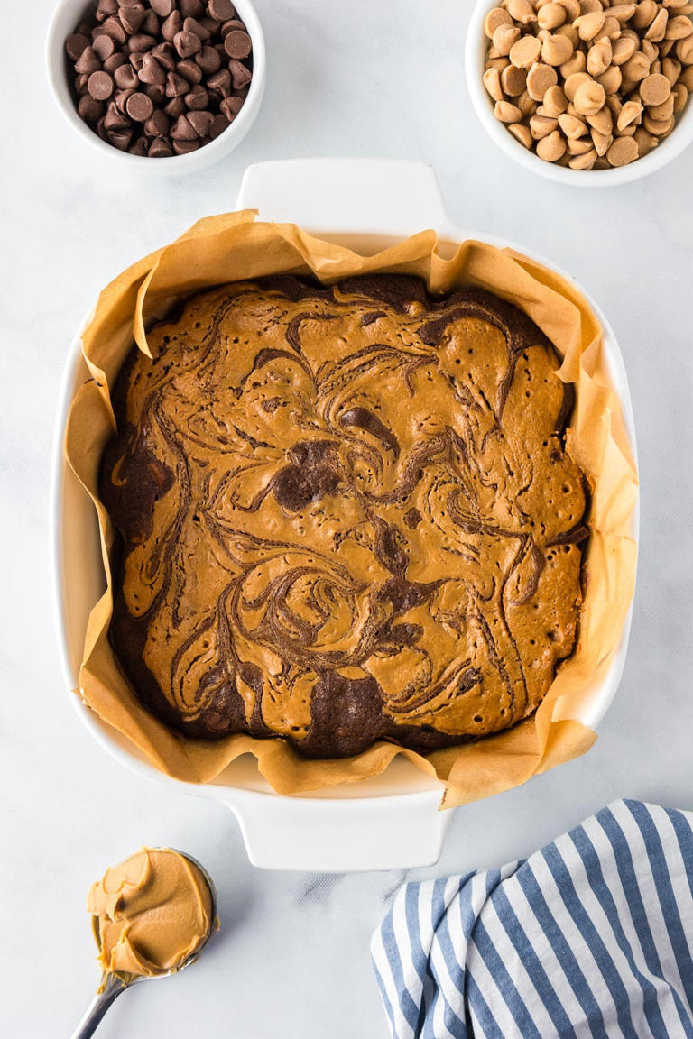 Peanut butter swirl brownies