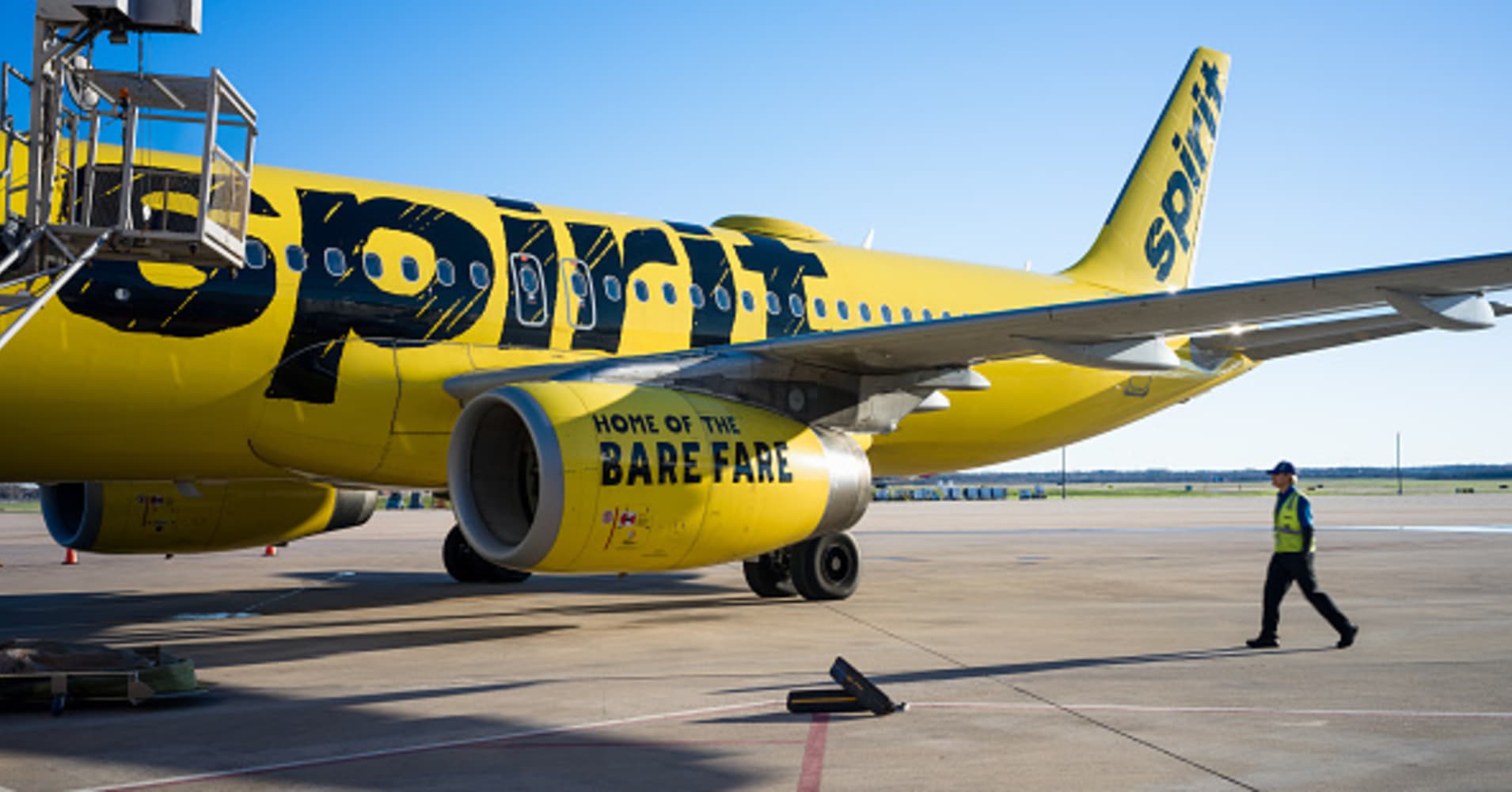 Spirit Airlines introduces extra legroom seats, other perks, in push ...