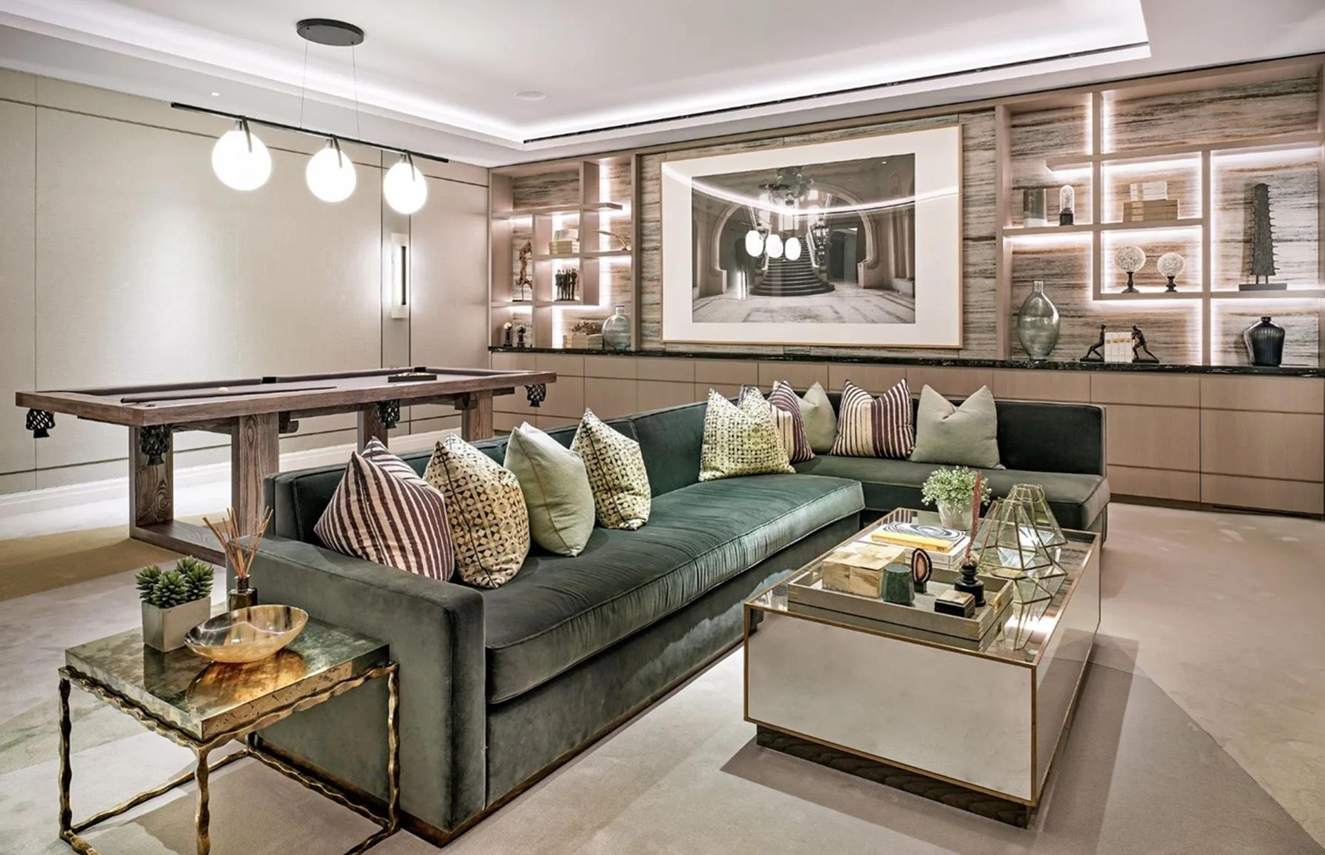 Inside The World's Most LUXURIOUS Billionaire Basements