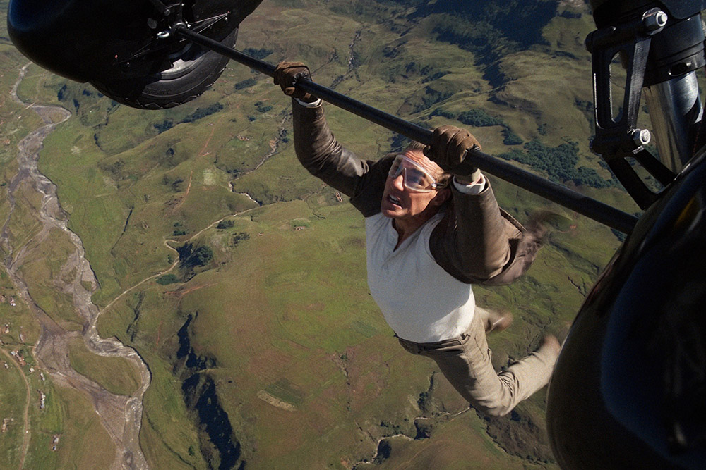 ‘Mission: Impossible - The Final Reckoning' Review: Tom Cruise Flies ...