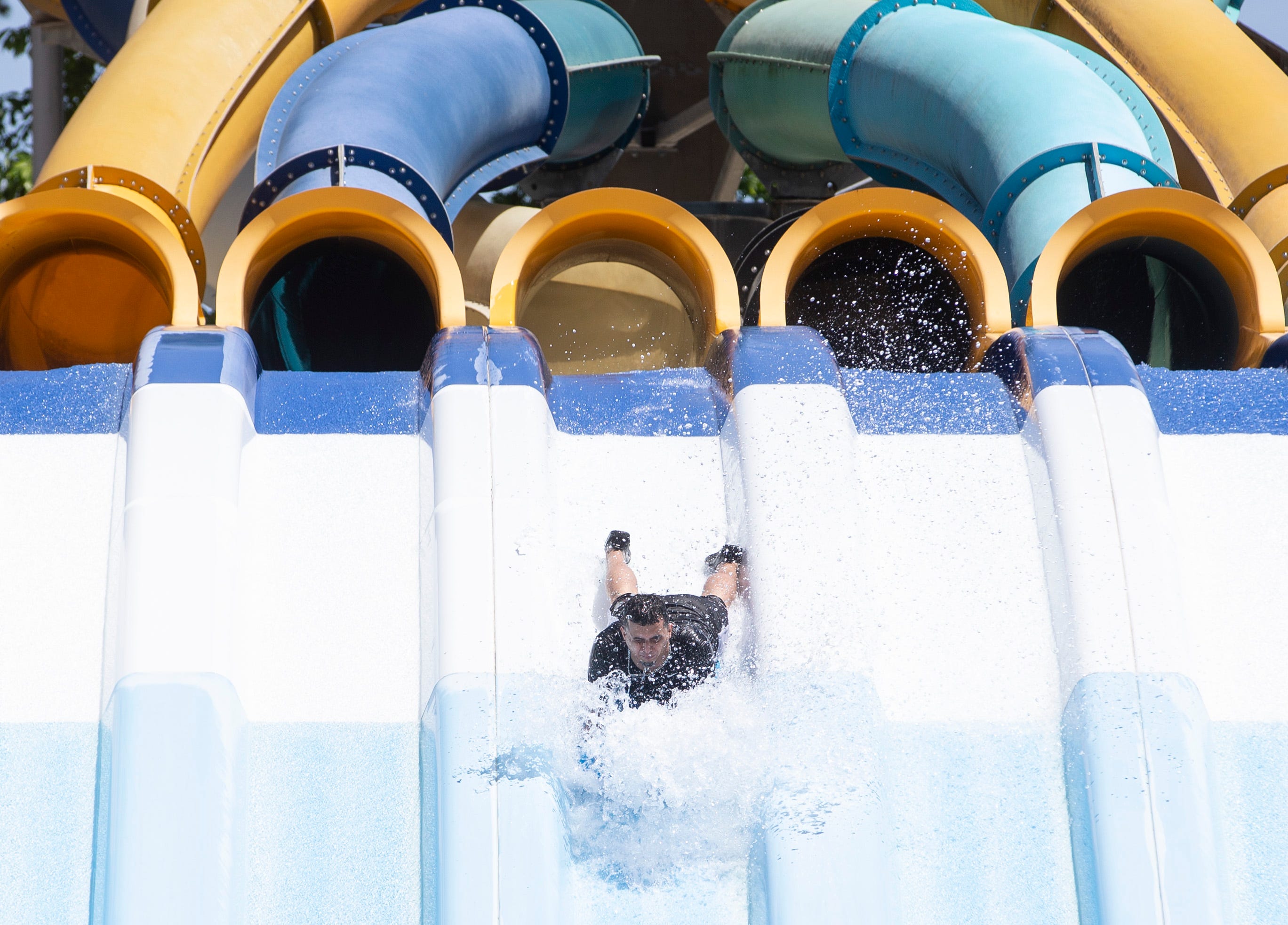 When does Six Flags Hurricane Harbor close for the 2025 summer season?