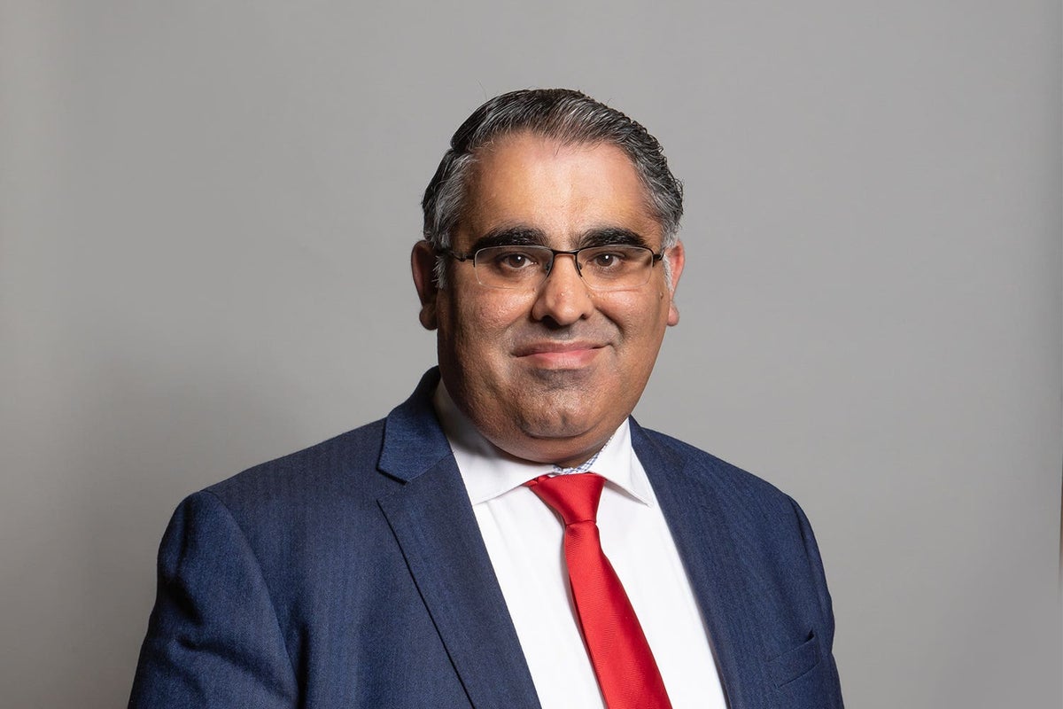 Labour MP faces standards probe over Commons spending rules