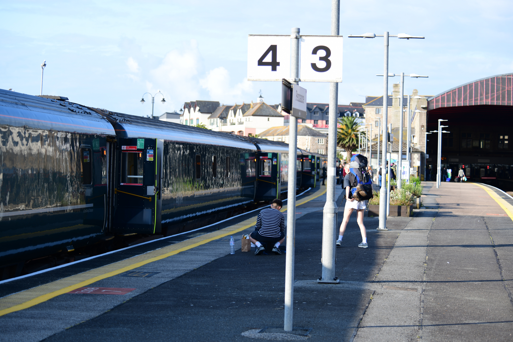 Passengers are 'swerving' train fares with trick to save over £50 per ...