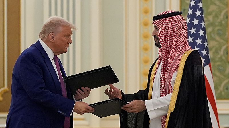 US and Saudi Arabia sign €127 billion arms deal on first day of Trump's ...