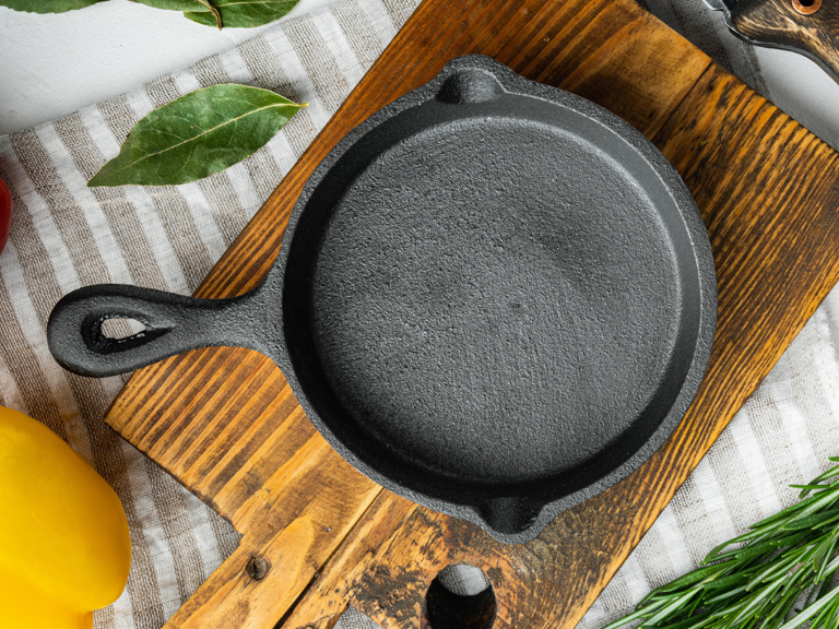 How to properly clean and season cast iron pans