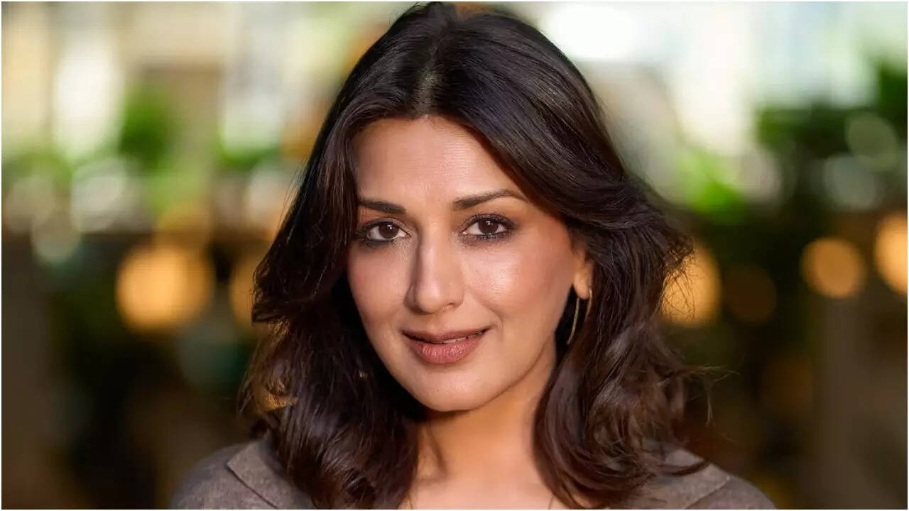 Sonali Bendre reveals how her personal style shaped Dr Preeti’s look in 'Hum Saath Saath Hain'