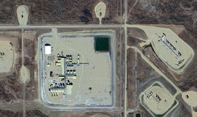 Cenovus dealing with uncontrolled release at oil well near Lloydminster