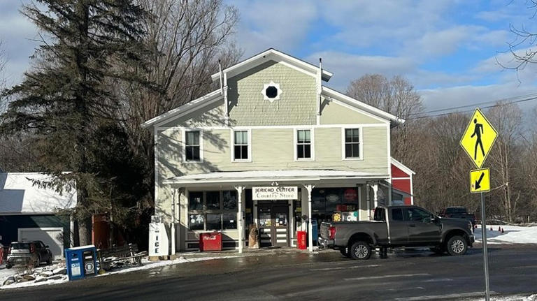 Vermont's Oldest General Store Hides In This Serene Town With Mountain ...
