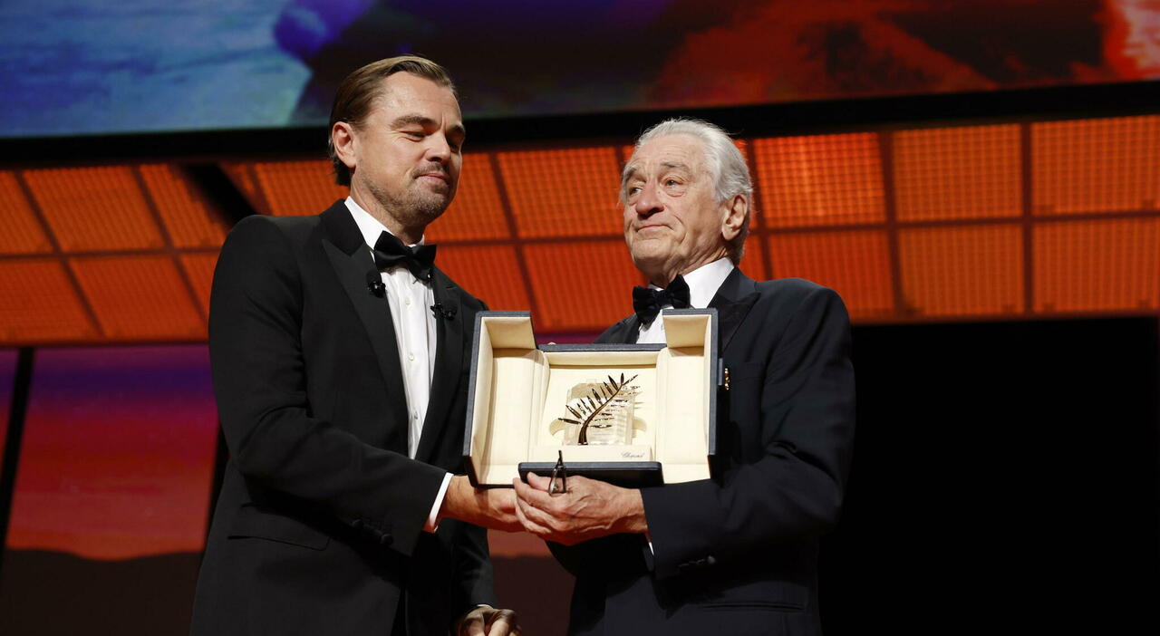 Robert De Niro riceve la Palma d'oro da Di Caprio a Cannes. E attacca Trump: «L'arte fa paura ...