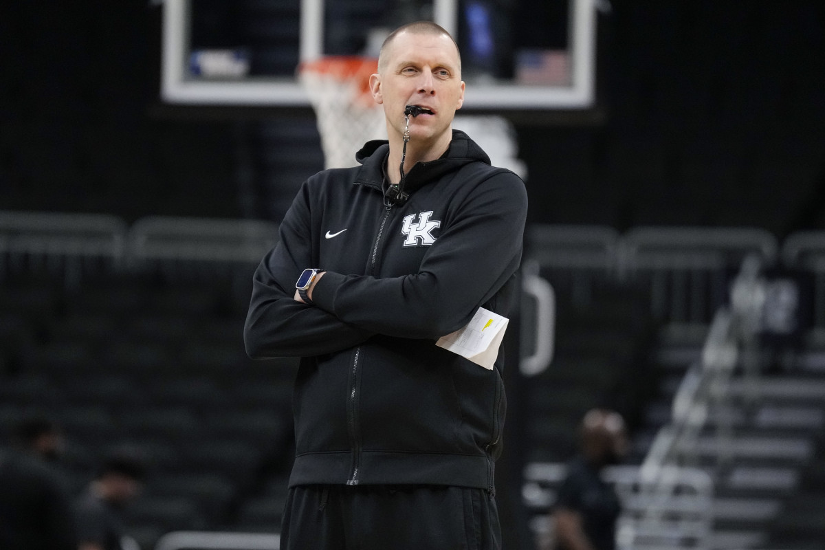 Kentucky Basketball Head Coach Mark Pope Talks on Travis Perry Departure