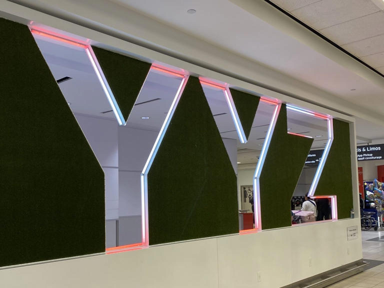 Constraints, weather still impacting flights at Pearson