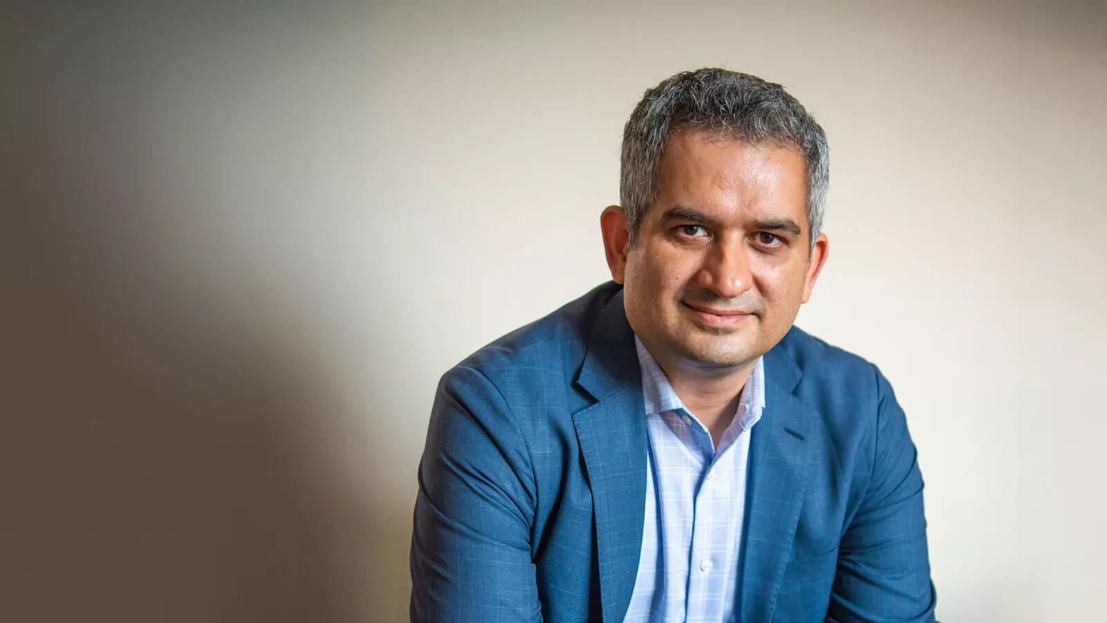 1mg’s offline push; ‘digital war tourists’ swarm India