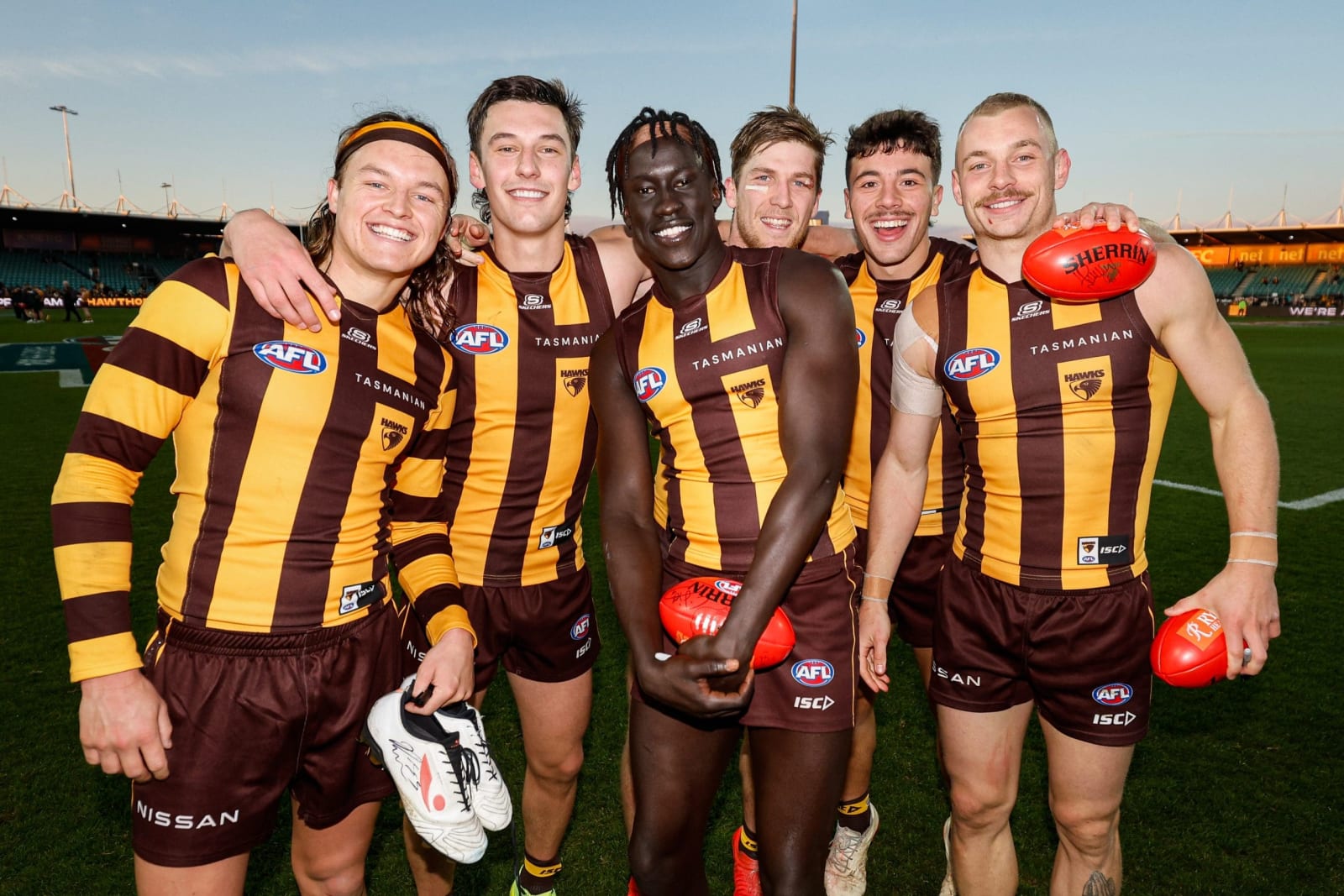 Rival clubs circling Hawthorn gun