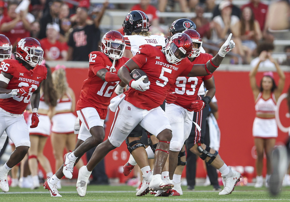 Lions sign rookie edge rusher after standing out during rookie mini ...