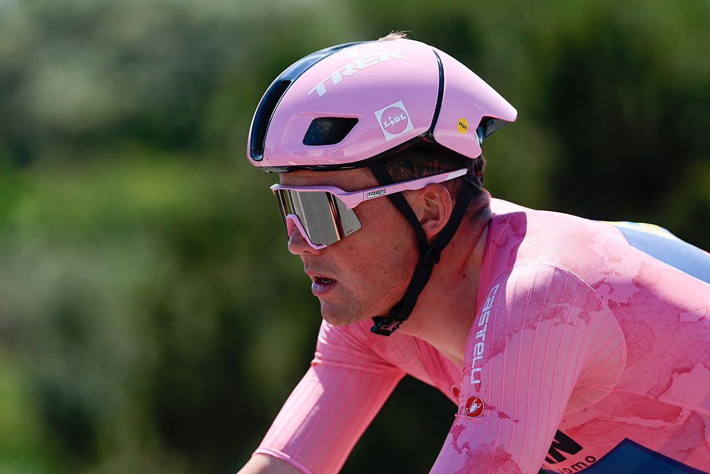 'Damage control' for pink jersey as chaotic Giro d'Italia finish ...