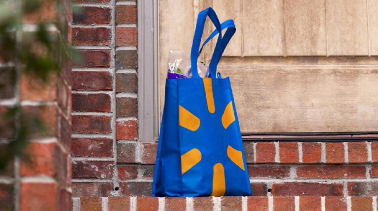 Walmart Brings Back 'Basket Fee' for Some Orders: What to Know