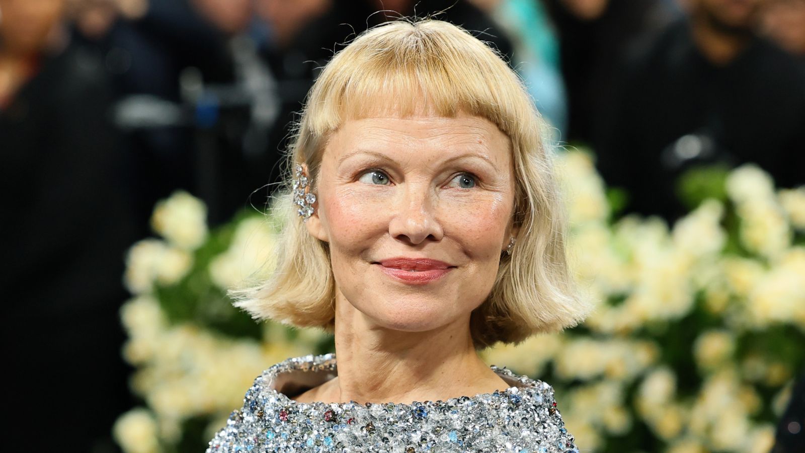 Pamela Anderson's Victorian-inspired bedframe is the trend bringing luxury to our bedrooms in ...