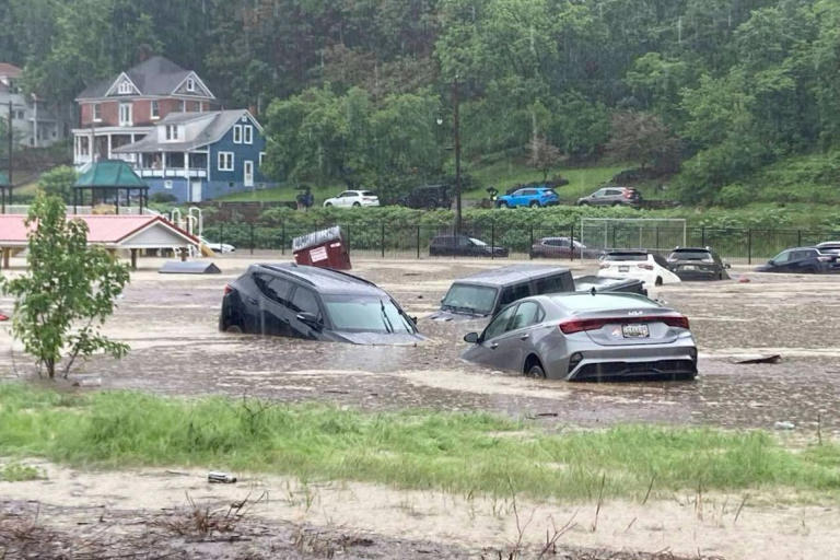 Officials: People trapped amid flash flooding in Allegany County