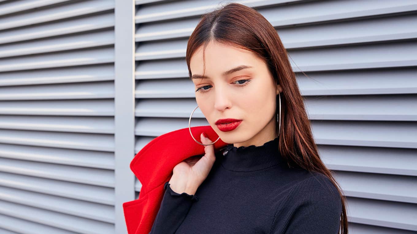 10 Things People Do When They're Trying To Look Strong But Are Barely ...