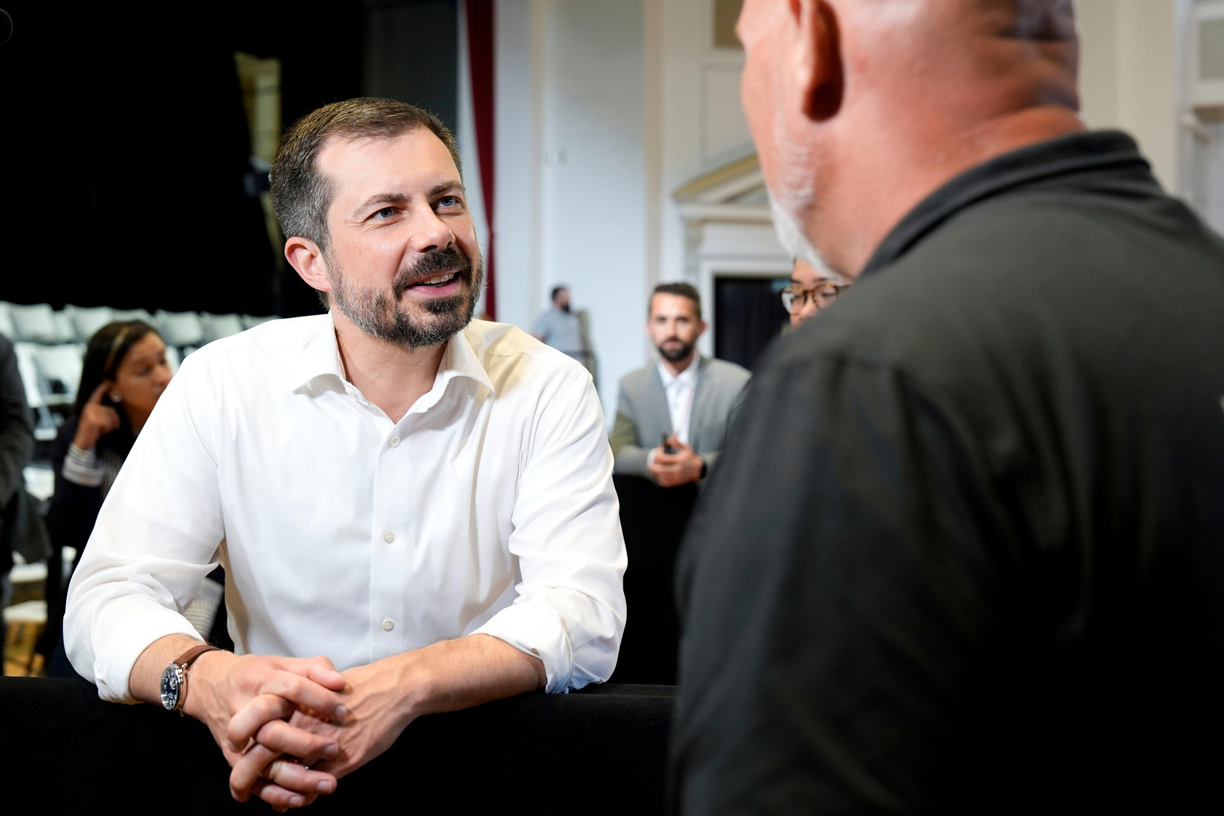 Pete Buttigieg will rally Iowa Democrats ahead of 2026 midterm