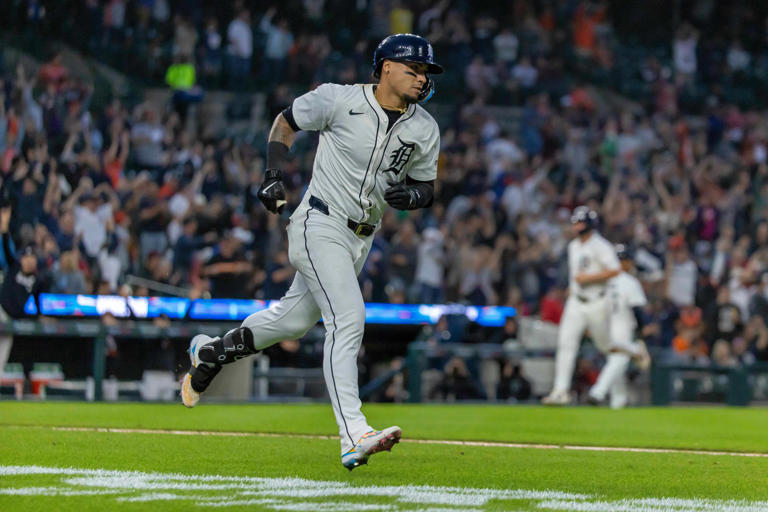 Javier Báez blasts walk-off home run in Detroit Tigers' 10-9 win vs Red ...
