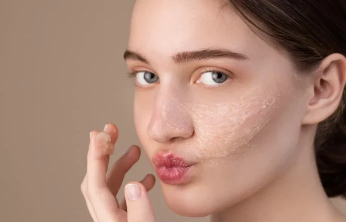 Cara tepat memilih skincare untuk kulit kering agar tetap lembab dan sehat