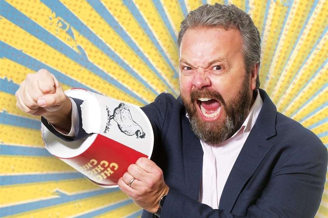 Hal of a show as comedian treats Derbyshire audience to sneak preview ...