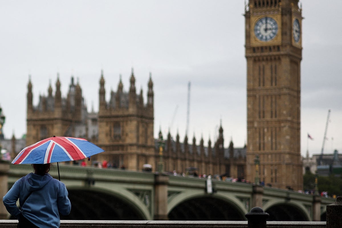Forecasters reveal when Hurricane Erin could bring rain to the UK