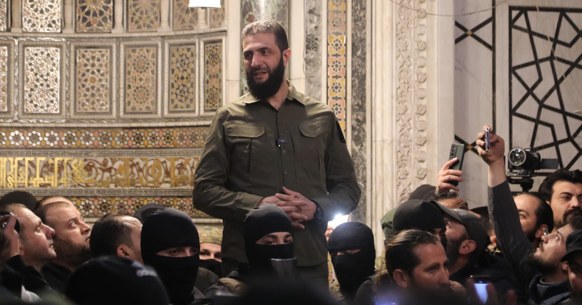 Trump meets Syrian leader in Saudi Arabia the day after announcing end ...