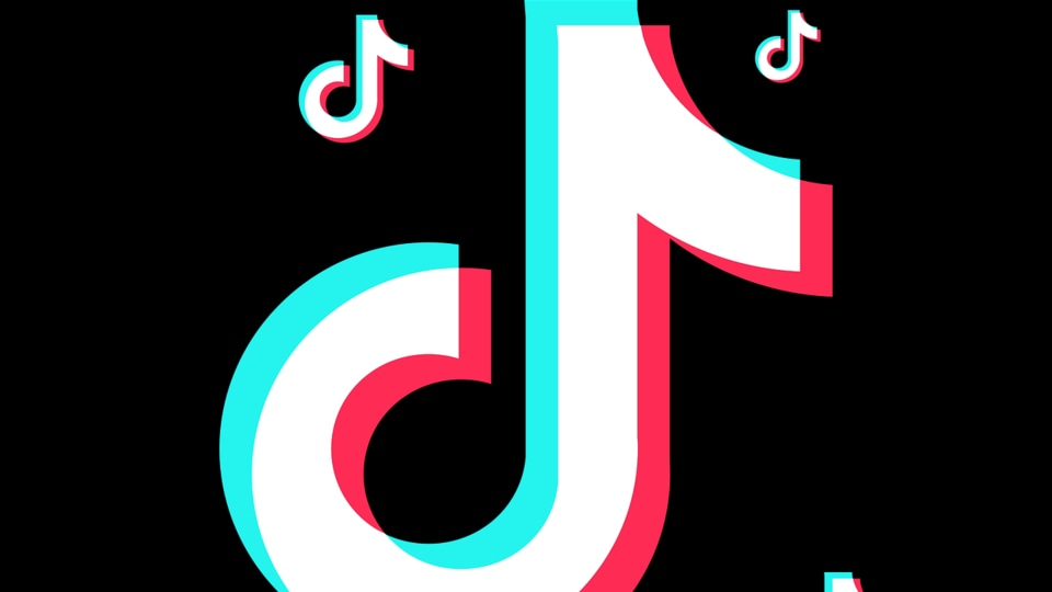 TikTok’s AI Alive lets users bring photos to life with text prompts ...