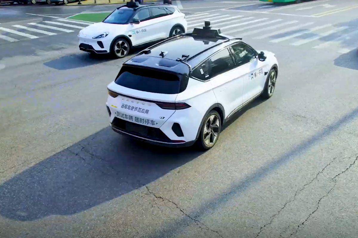 Uber and Lyft team up with Baidu to bring driverless taxis to London