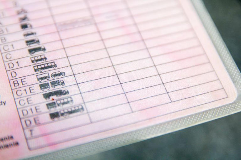 UK driving licence changes on way as drivers 'should be free to choose'