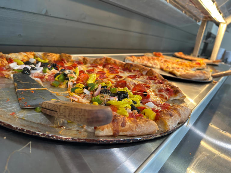 Bosco's Pizza Kitchen Buffet in Seville serves up some pretty tasty ...