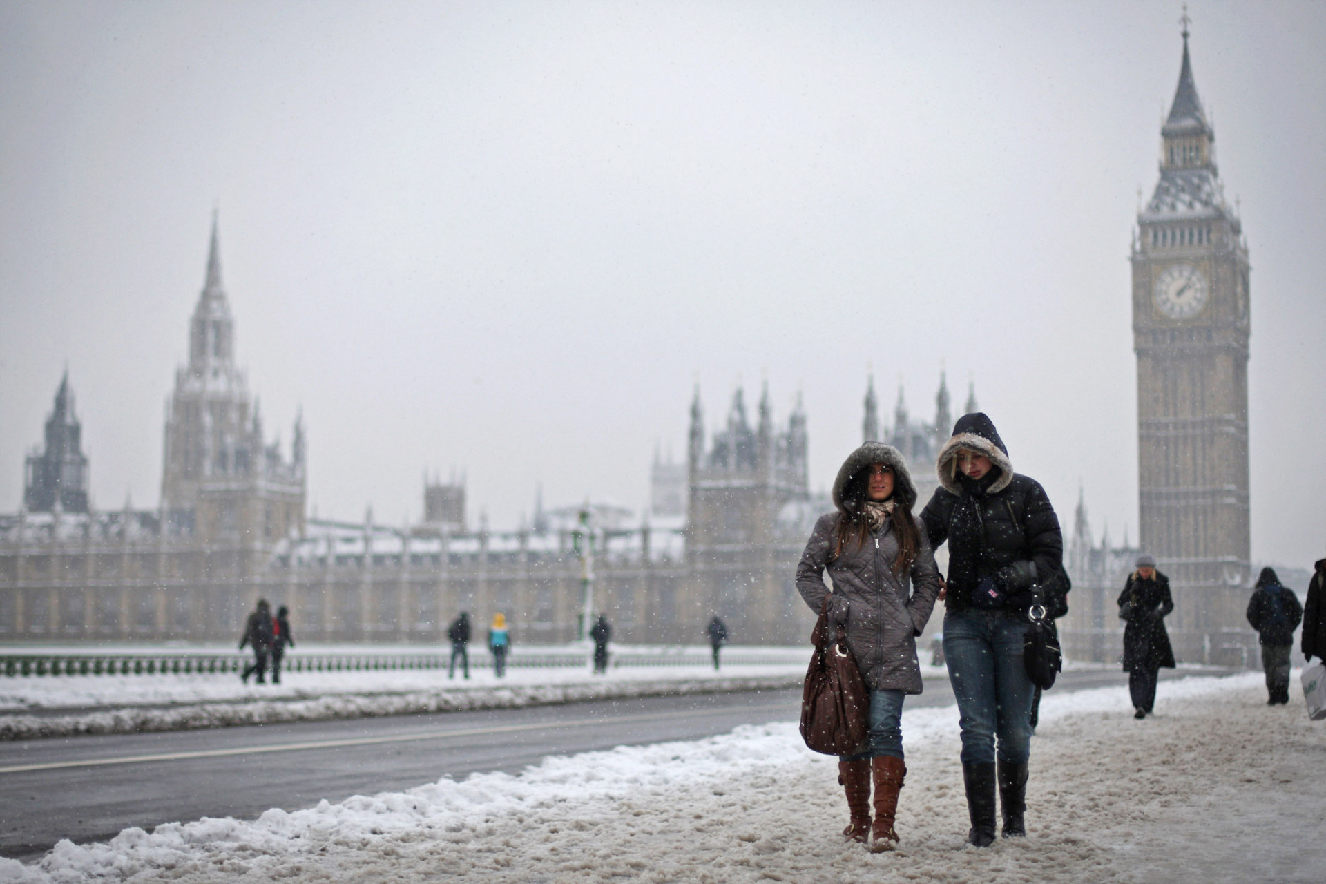 Are women colder than men? Science says yes