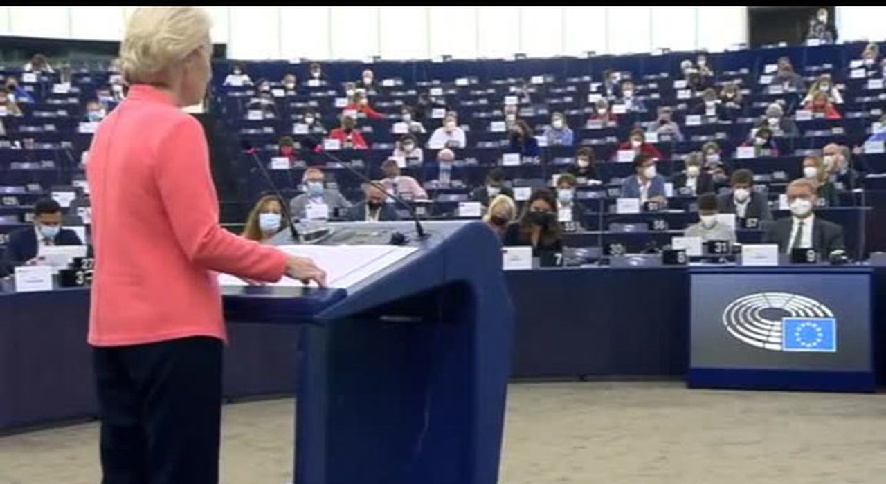 Pfizergate, Corte Ue boccia Von der Leyen per "mancanza trasparenza"