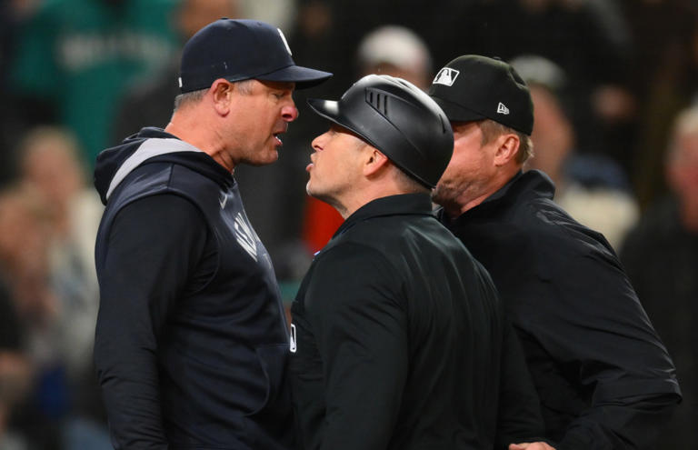 Bret Boone calls brother Aaron “the mean Boone” ahead of matchup