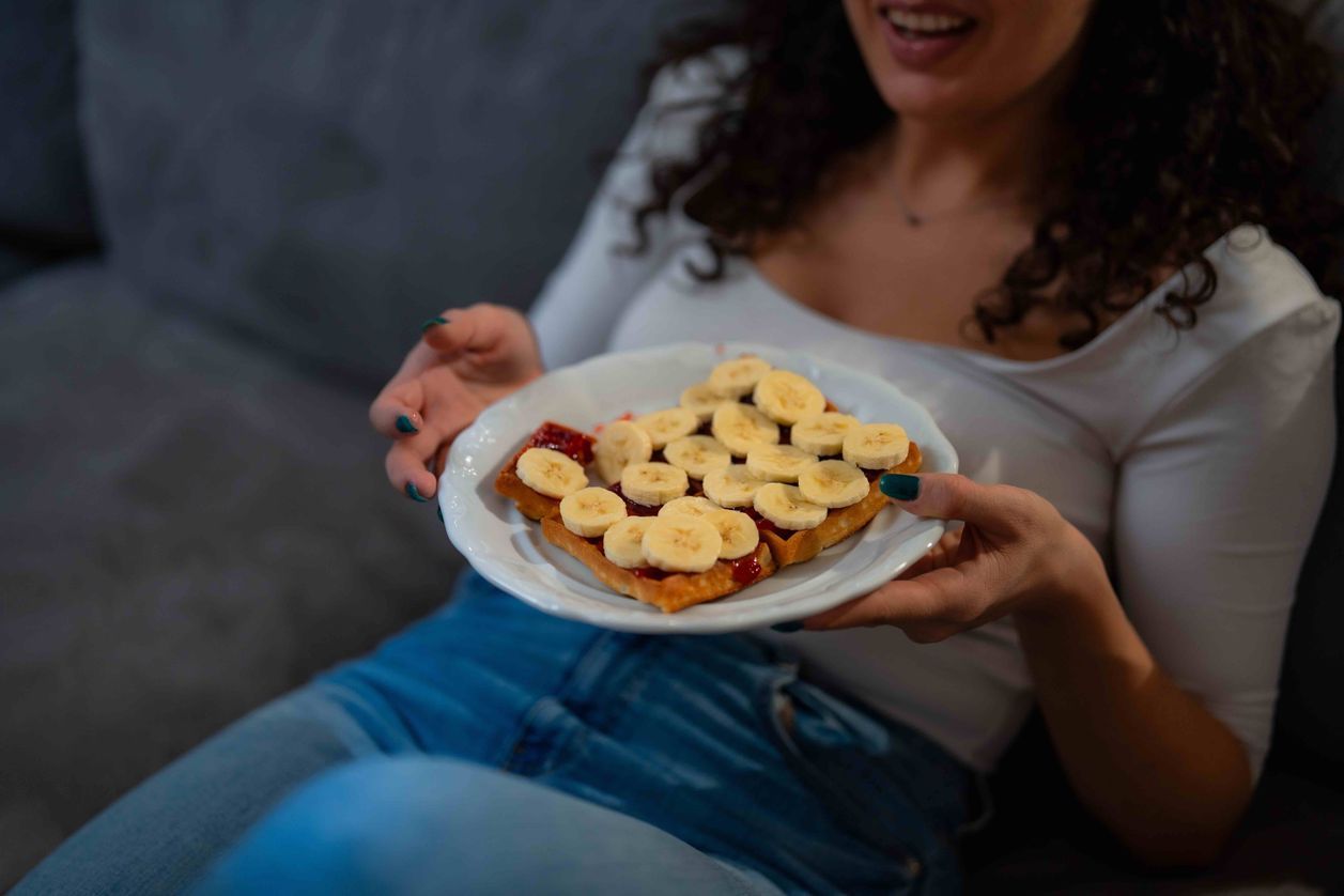 Est-ce vraiment une bonne idée de s'allonger après manger pour la ...