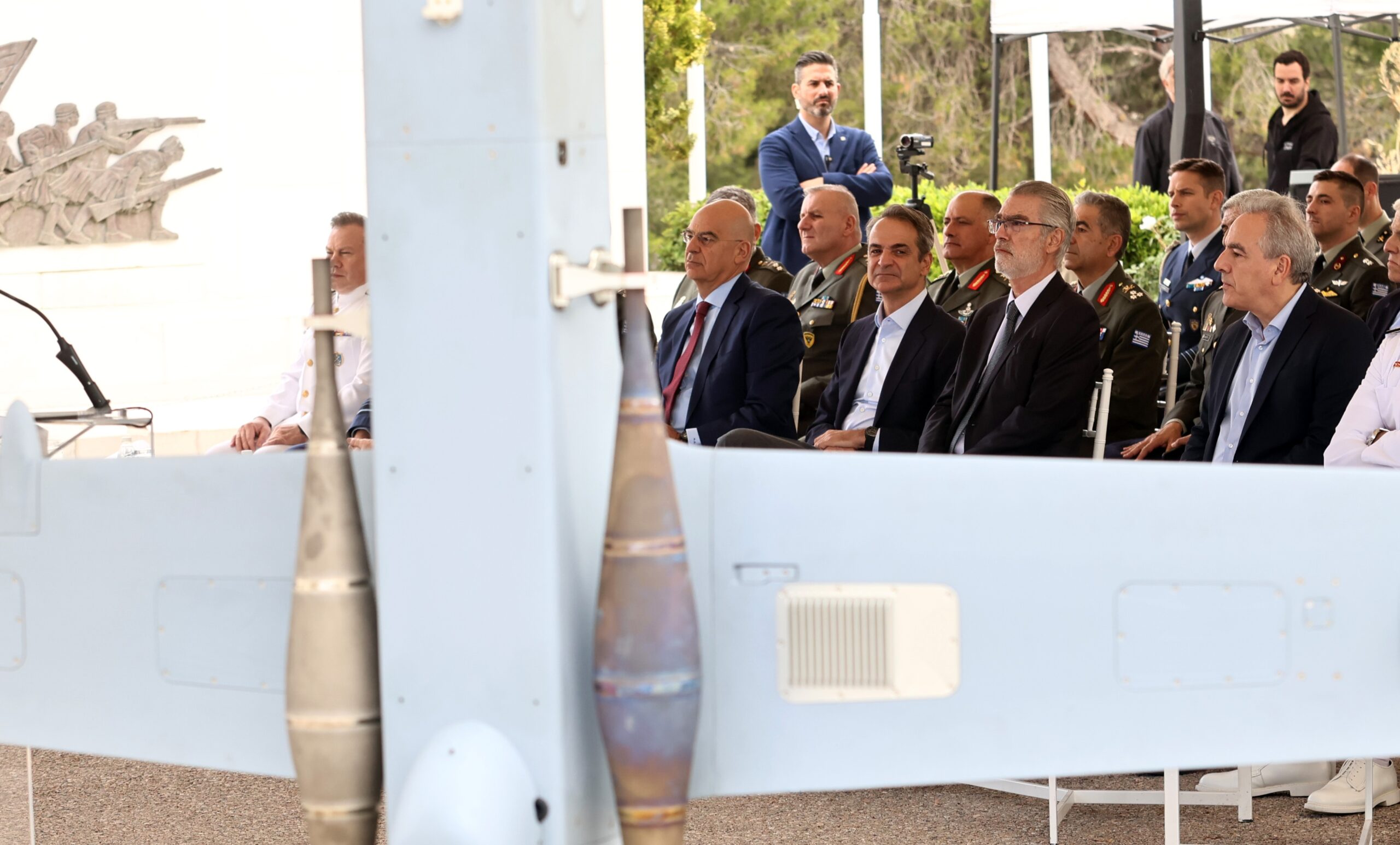 Παρουσία Μητσοτάκη – Δένδια η τελετή ένταξης των νέων drones στις ...