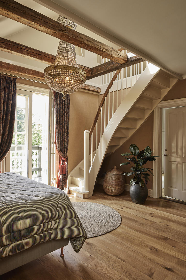 10 Loft Stair Ideas That Turn Functional Steps Into a Stylish Statement