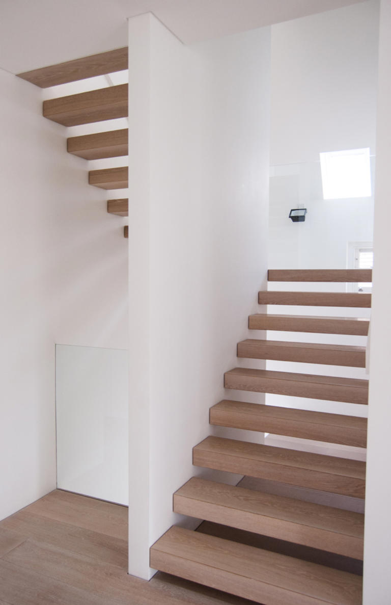 10 Loft Stair Ideas That Turn Functional Steps Into a Stylish Statement
