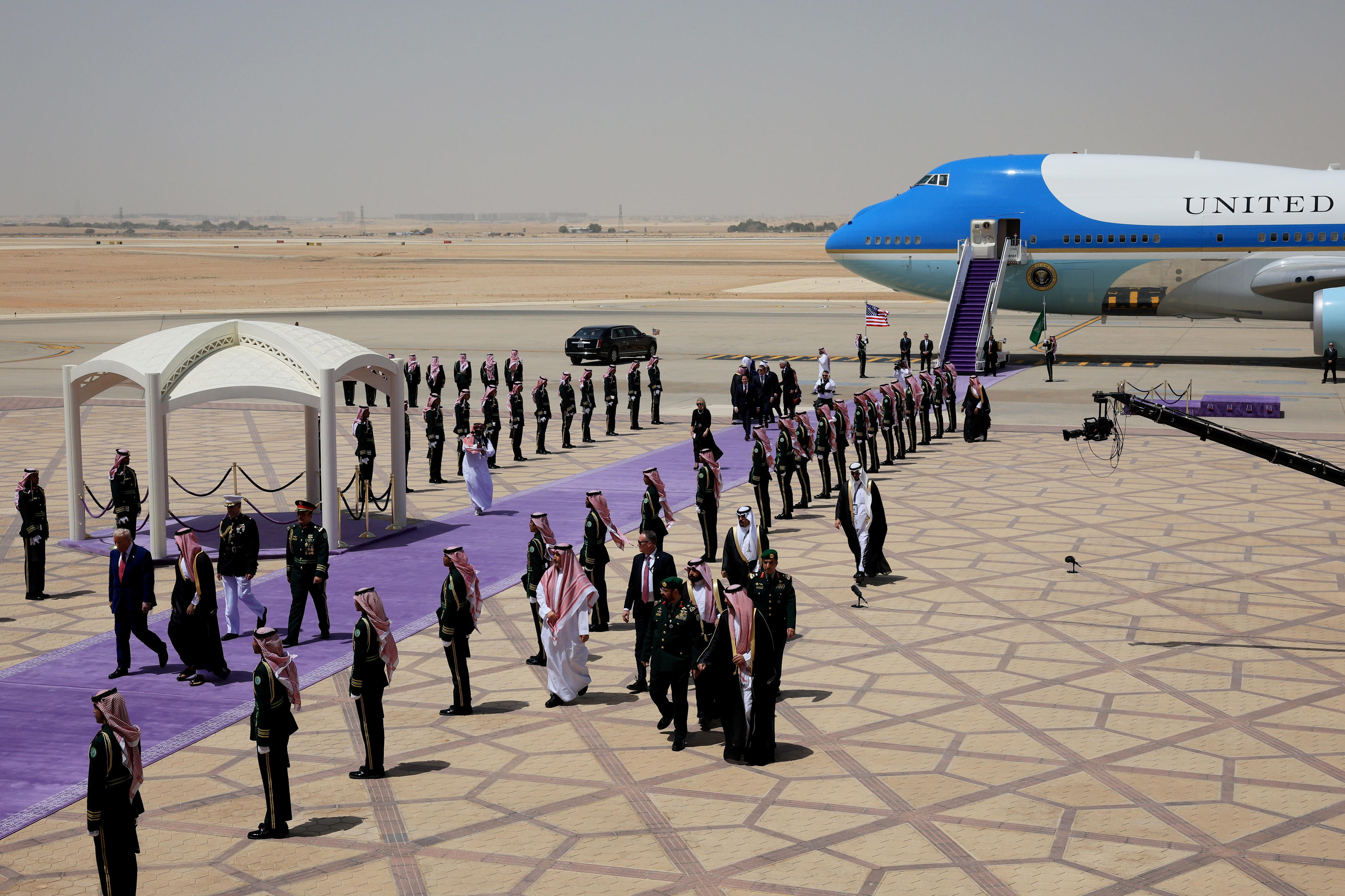 Trump cuts cancer research by 31%