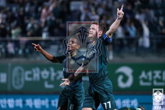 22 seconds of entry goal → Pohang Chapman's blow Ko Jung-woon and Korea ...