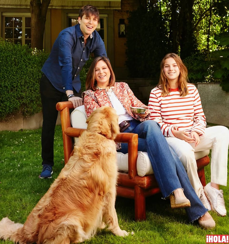 Isabel Preysler viaja con Tamara a Estados Unidos para la graduación ...