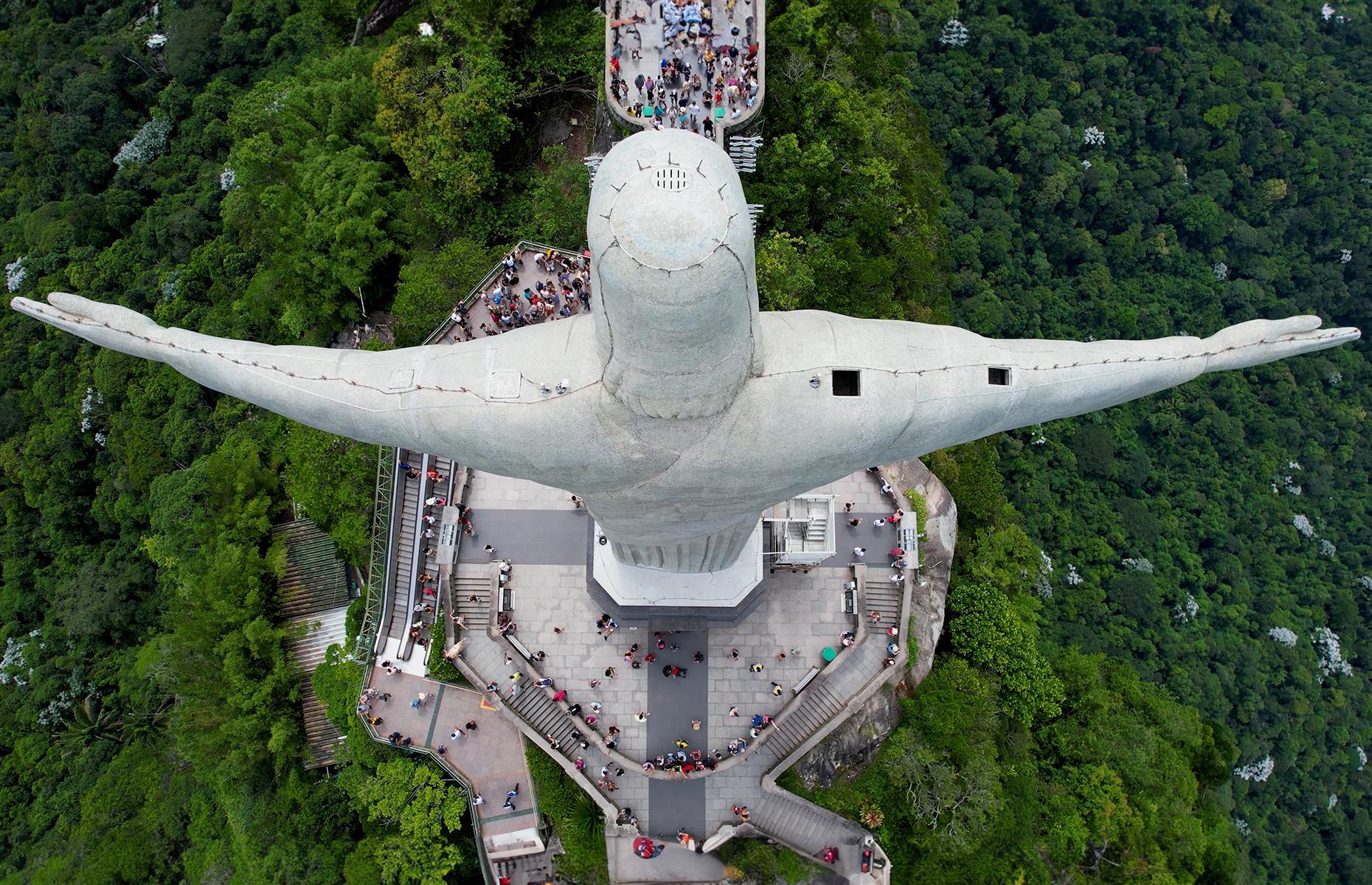 19 world-famous landmarks as you've never seen them before
