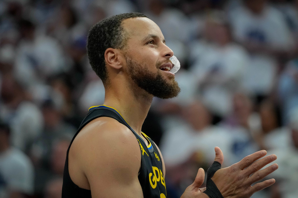 Steph Curry Delivers on His Word at WNBA Game