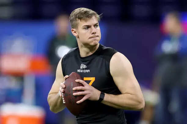 Will Howard’s Steelers minicamp debut shaping Pittsburgh’s QB future