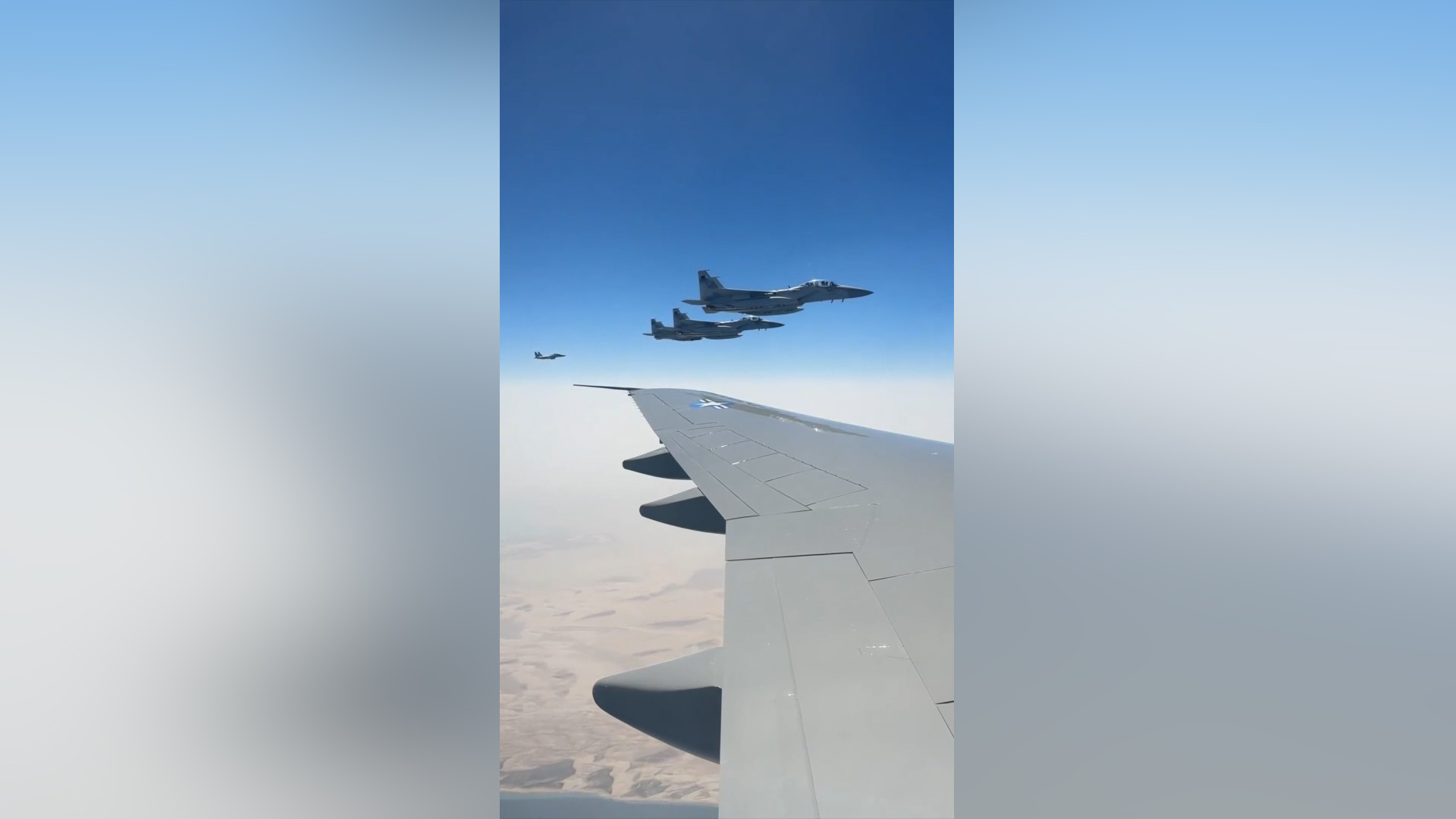 Qatar Fighter Jet Snaps Close-Up Photo of Air Force One During Trump Escort